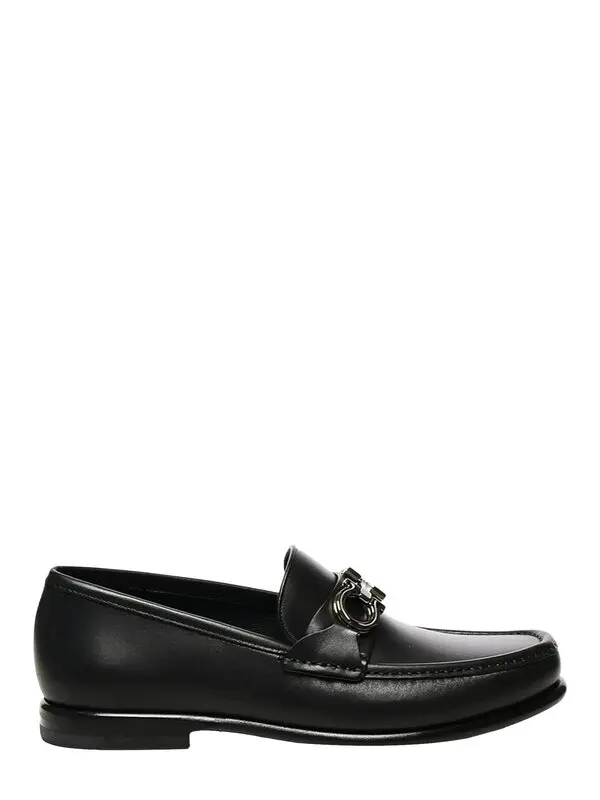 FERRAGAMO Glossy Leather Loafers - Black