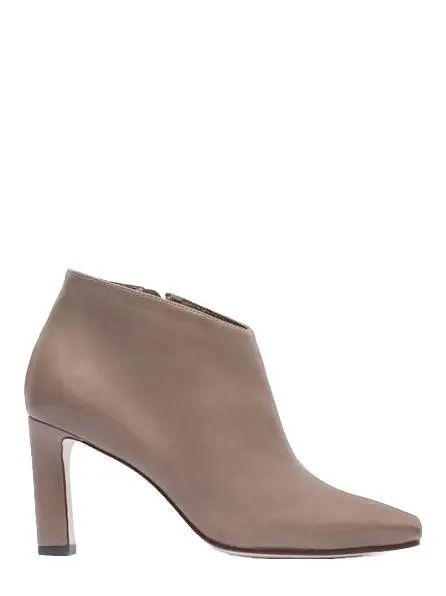 Bernardo Garda Ankle Bootie - Walnut