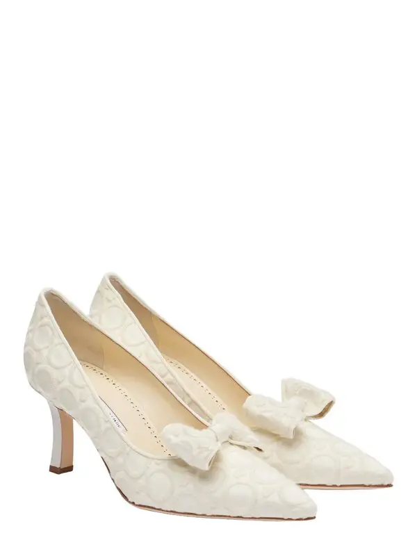 Manolo Blahnik Epirotes 70 Embroidered Satin Pumps - White