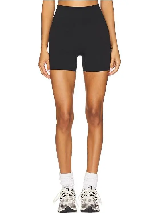 FORM Core Shorts - Black