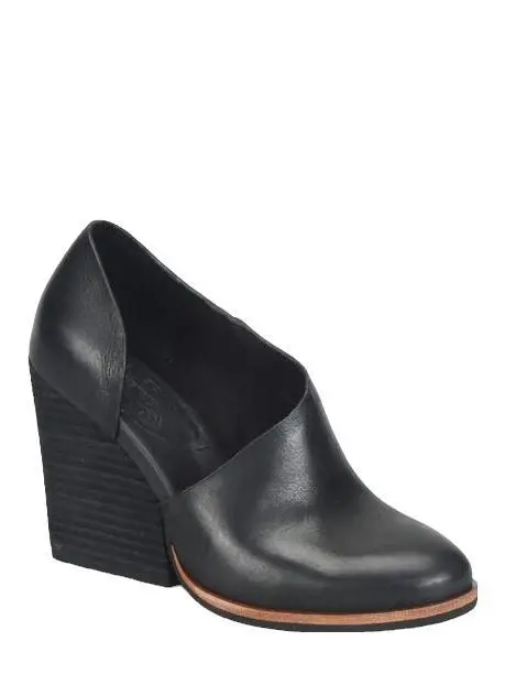 KORK-EASE® Hartwick Half D'orsay Pump - Black Leather