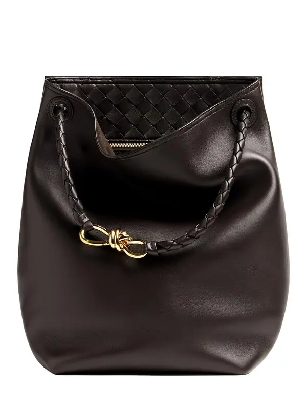 Bottega Veneta Andiamo Bucket Bag - Fondant