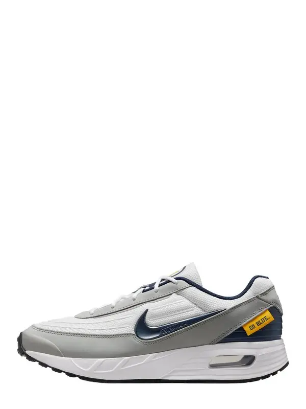 Nike College Air Max Verse Sneakers - White