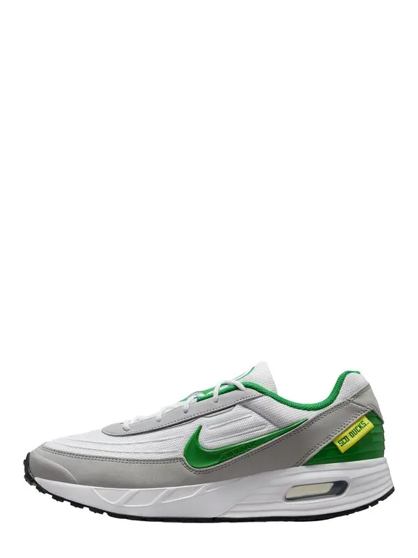 Nike College Air Max Verse Shoes - White