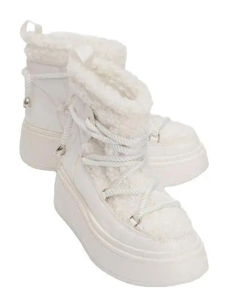 PROLOGUE SHOES Faux-fur Lined Platform Boots - White Faux Leather