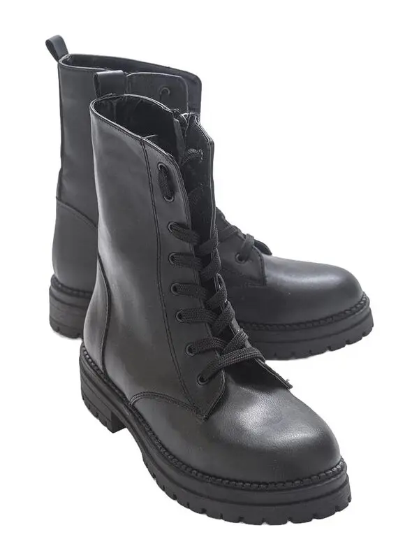 PROLOGUE SHOES Singa Boots - Black Faux Leather