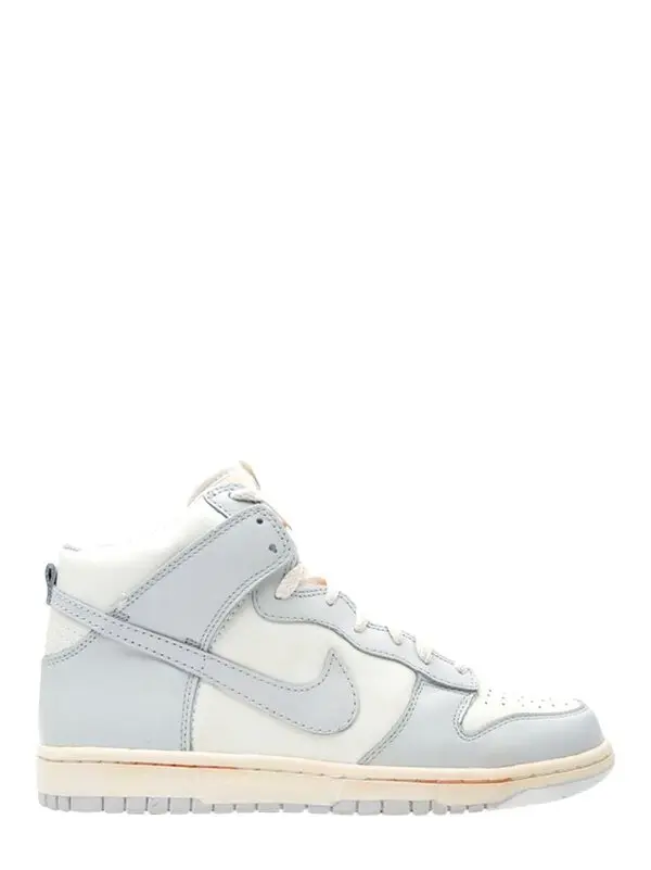 Nike Dunk High Vntg Sneakers - White