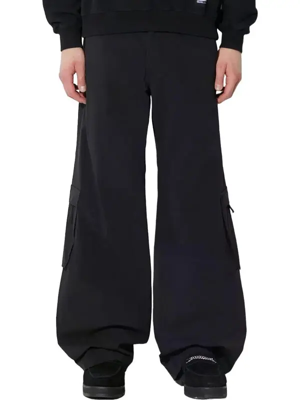 HAN KJØBENHAVN Cargo-pocket Trousers - Black