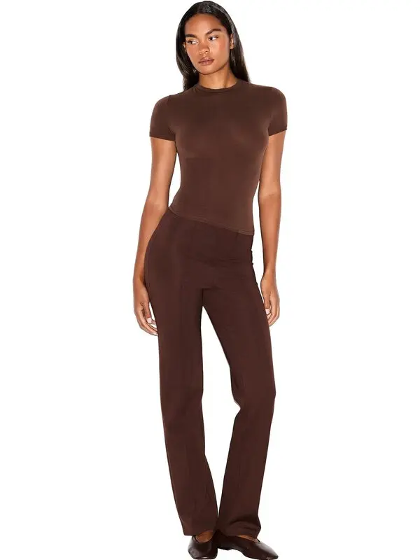 SKIMS The Essential Collection High Waisted Pintuck Straight Leg Pant - Cocoa