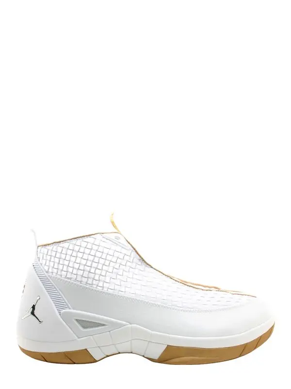 JORDAN 15 Se Sneakers - White/metallic Silver/miners Gold