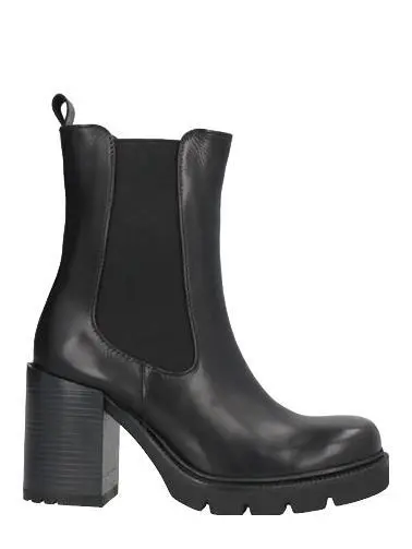 TOSCA BLU Studio Ankle Boots - Black