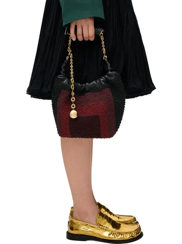 Loewe Mini Squeeze Bag In Beaded Leather - Black/burgundy