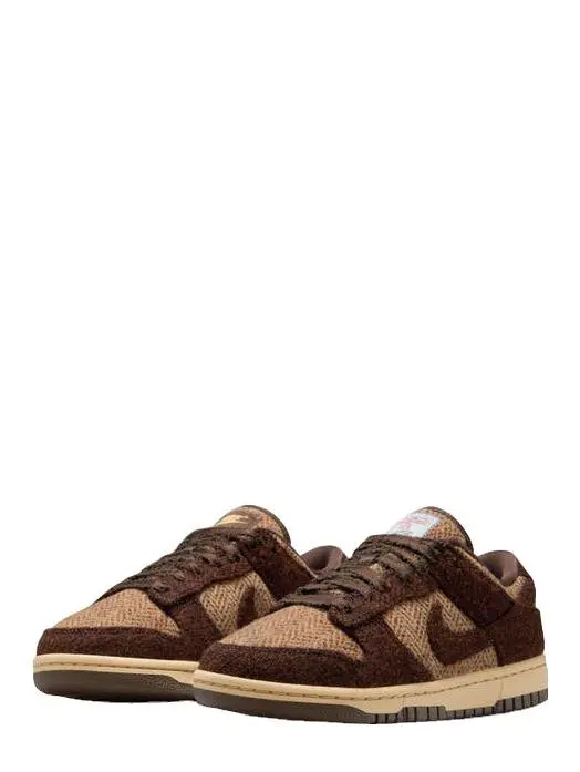 Nike Dunk Low Qs Basketball Sneakers - Sesame/baroque Brown/violet