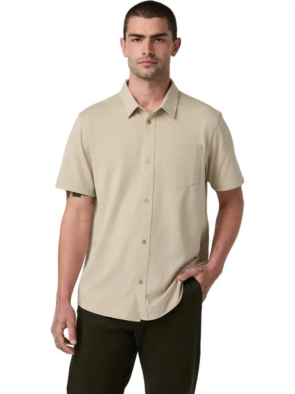 Vuori Short Sleeve Knit Oxford Button Down Classic Fit - Trench