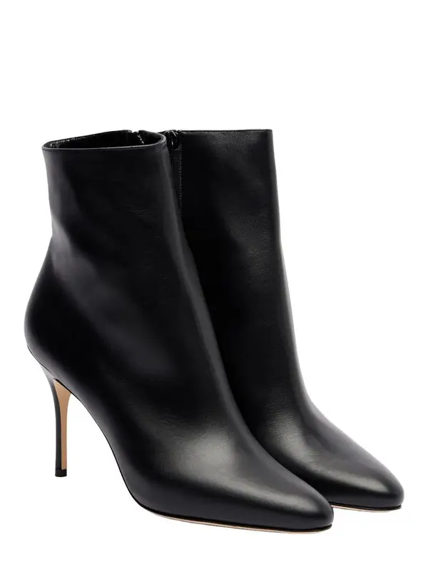Manolo Blahnik Insopo Leather Ankle Boots - Black