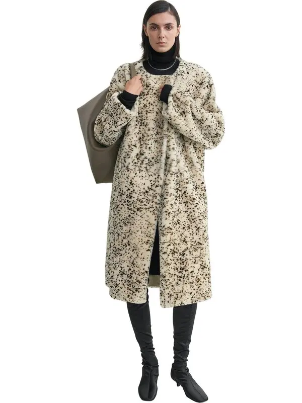 TOTÊME Stracciatella Shearling Coat - Black-white