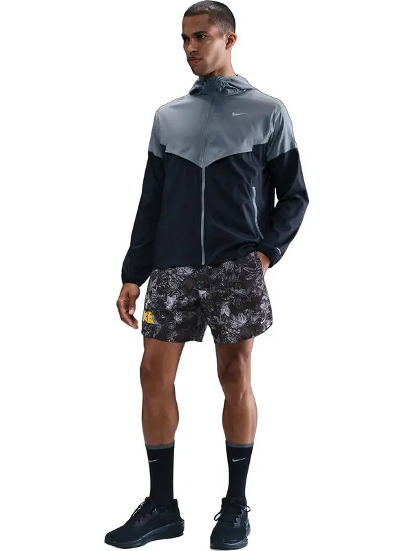 Nike Stride Dri-fit 7" Brief-lined Printed Running Shorts - Black