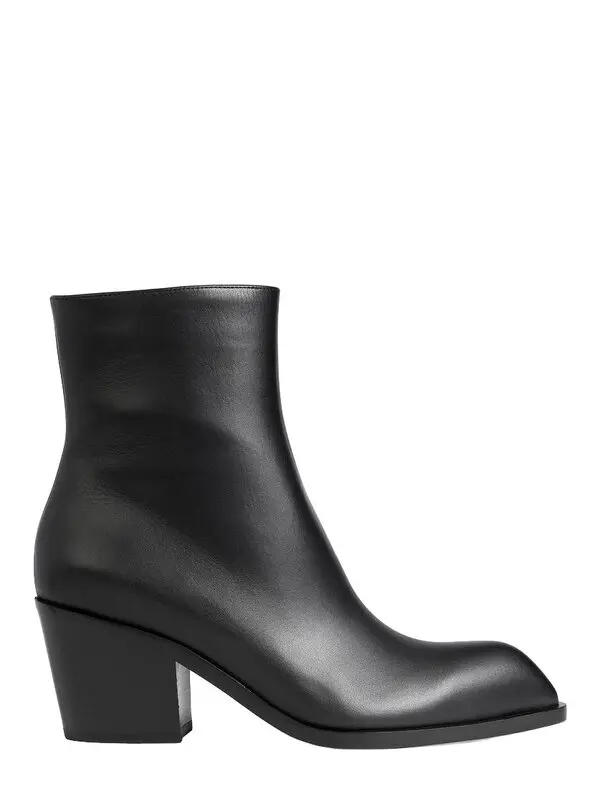 GIANVITO ROSSI Wednesday Leather Ankle Boots - Black