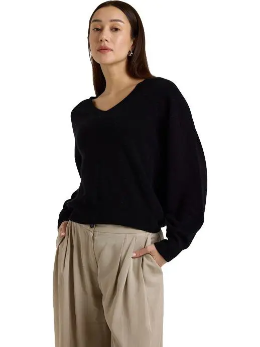 BRODIE CASHMERE Matilda V-neck Cashmere Sweater - Black