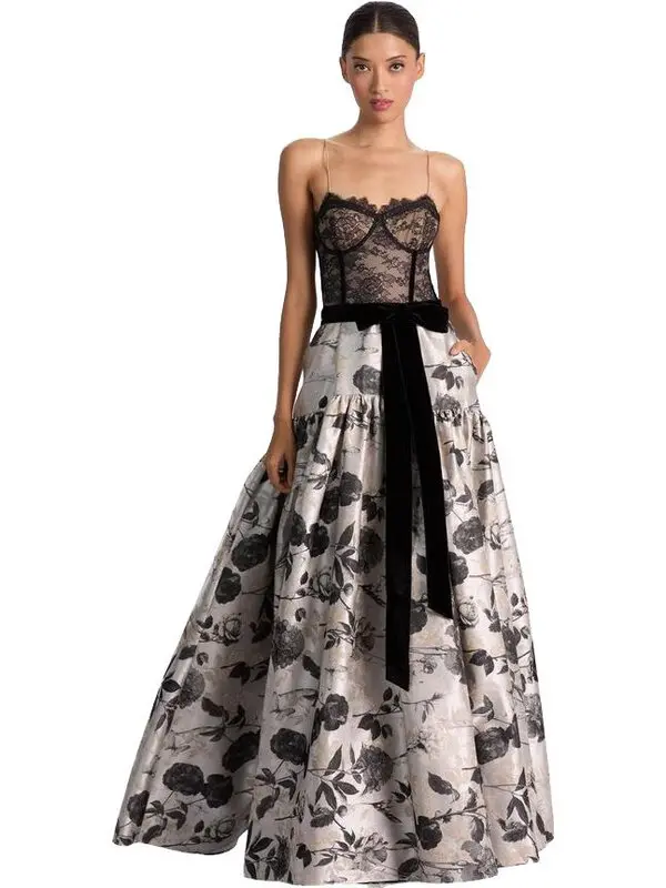 Alice + Olivia Thera Tiered Gown - Black