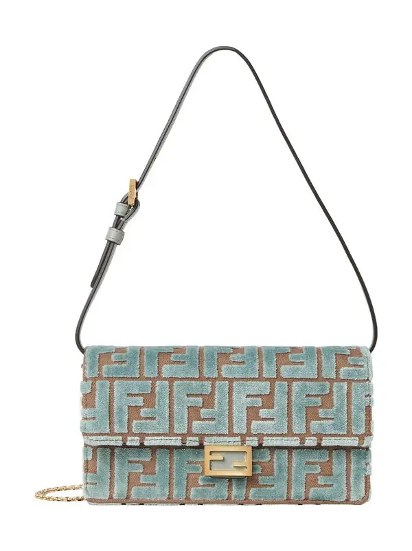 Fendi Baguette Wallet On Chain - Green