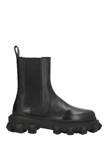 Valentino Garavani Ankle Boots In Leather - Black