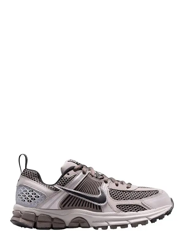 Nike Zoom Vomero 5 Sneakers - College Grey/cave Stone/metallic Silver