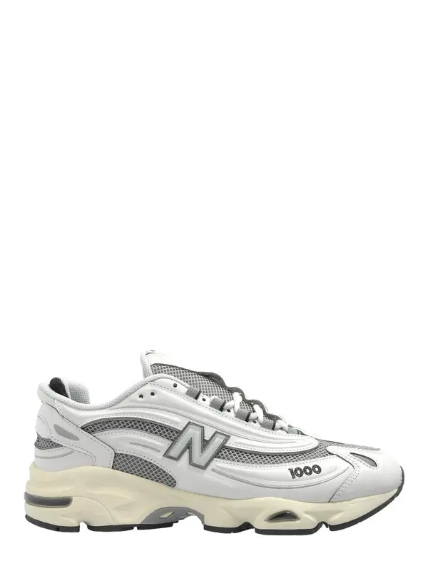 NEW BALANCE Sports Shoes - White