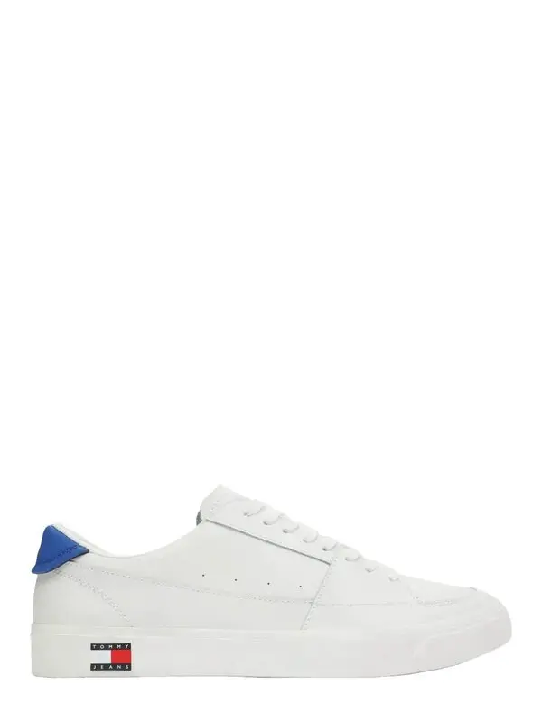 Tommy Hilfiger Essential Badge Sneakers - White