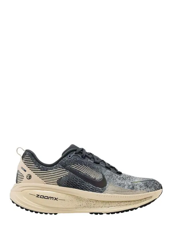 Nike Vomero 18 - Black