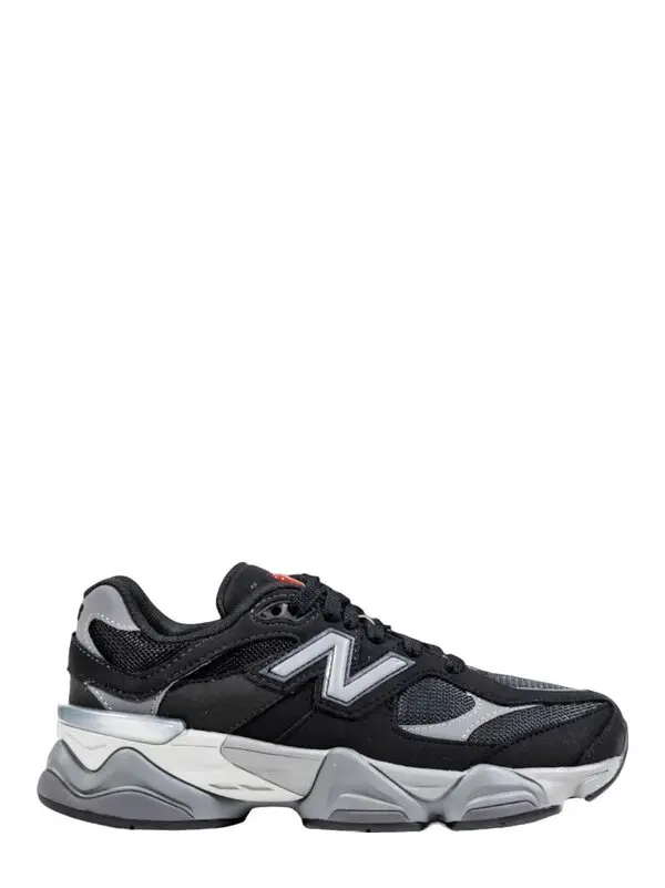 NEW BALANCE Sneakers - Black
