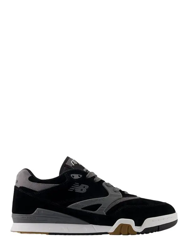 NEW BALANCE Numeric 770 Sneakers - Black