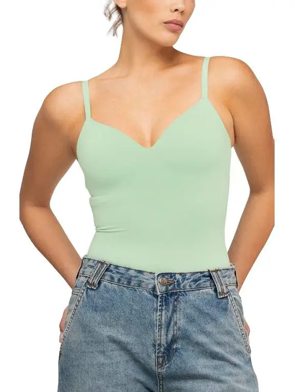 UNDEROUTFIT Shaping Lift Cami - Pastel Green