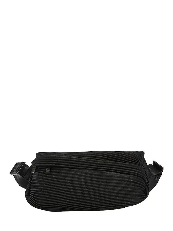 Issey Miyake Bias Pleats Waist Bag - Black
