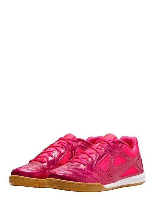 Nike Gato Lv8 Soccer Sneaker - 601 Hyprpk/hyprpk