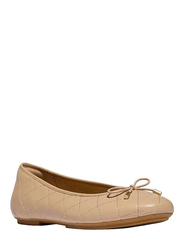 Fitflop Delicato Bow Quilted Ballet Flats - Classic Beige