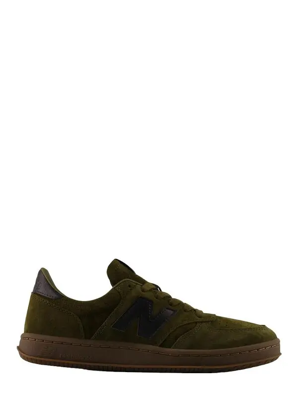 NEW BALANCE T500in Sneakers - Woodland/black