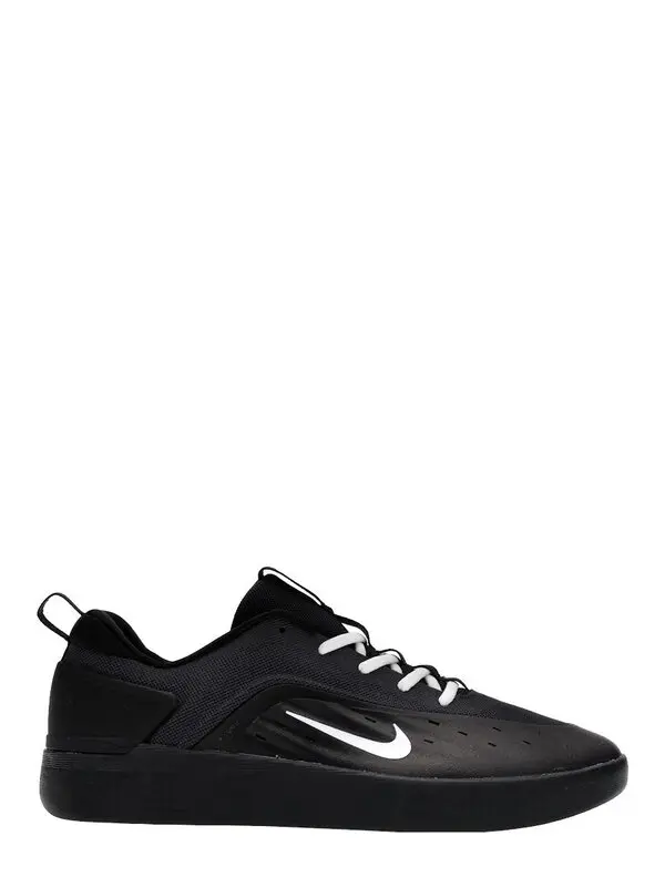 Nike Zoom Nyjah Sneakers - Black/white