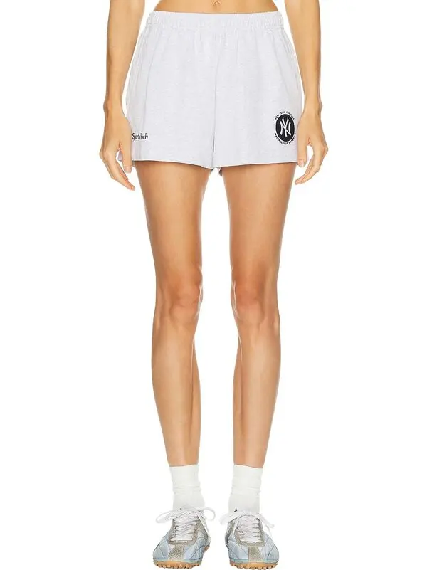 SPORTY & RICH X Ny Yankees World Series Disco Short - Heather Gray