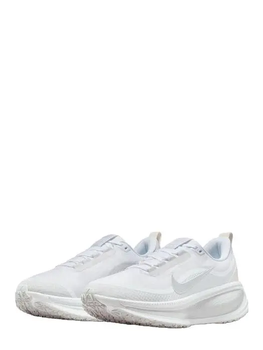 Nike Vomero 18 Gtx Gore-tex® Running Shoe - 100 White/prpltm