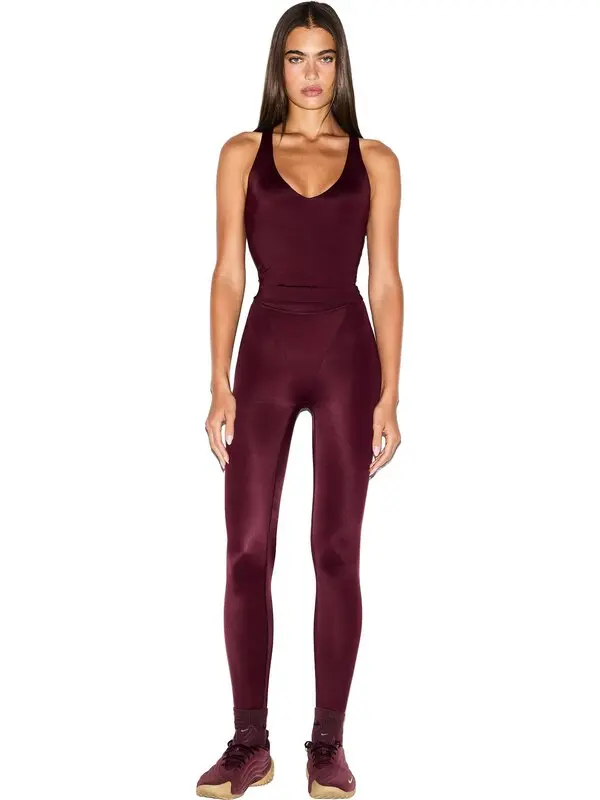 SKIMS Shine V-neck Tank Top - Currant