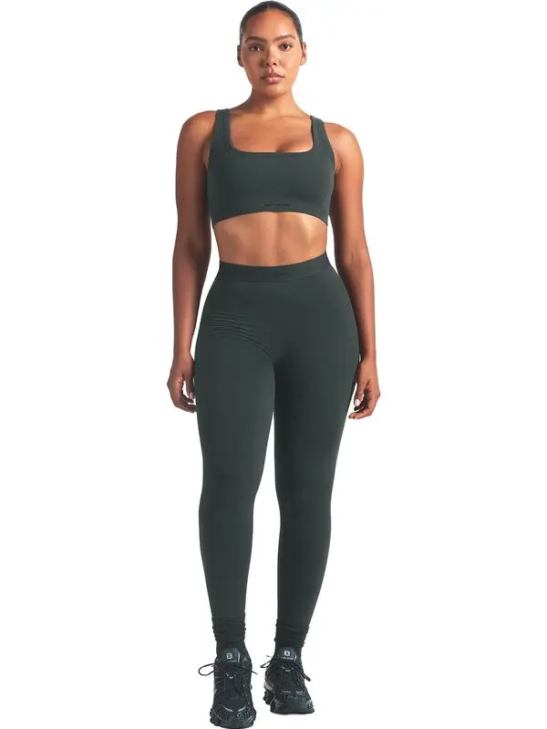 SKIMS Scoop Neck Bra | Black | | Nike Vintage Seamless - Dark Teal