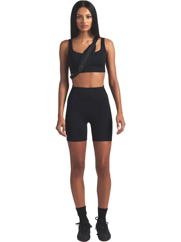 SKIMS Nike Matte Scoop Neck Bra - Obsidian
