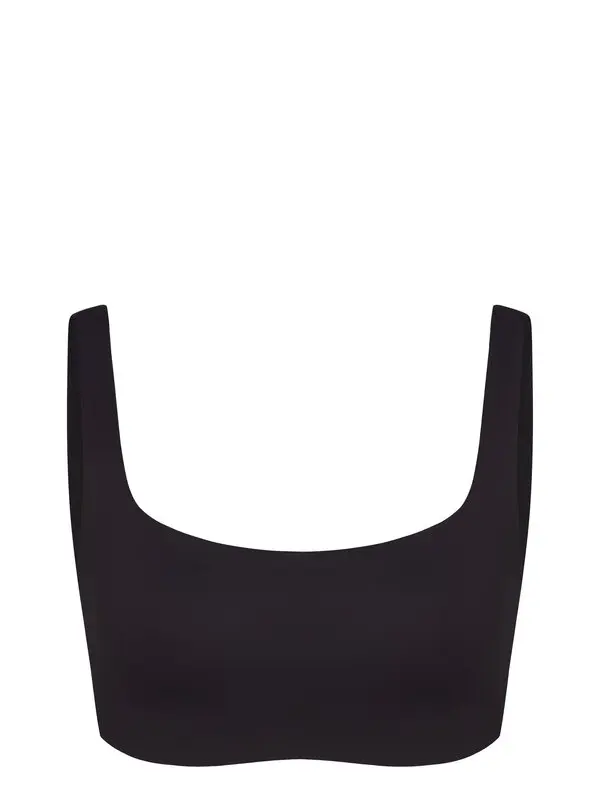 SKIMS Scoop Neck Bra | Deep Neutral | | Nike Matte - Obsidian