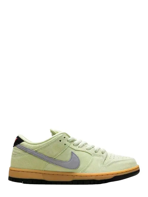 Nike Dunk Low Sneakers - Green
