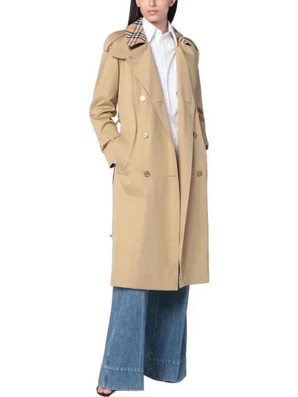 Burberry Castleford Double-breasted Trench Coat With Check Collar - Beige
