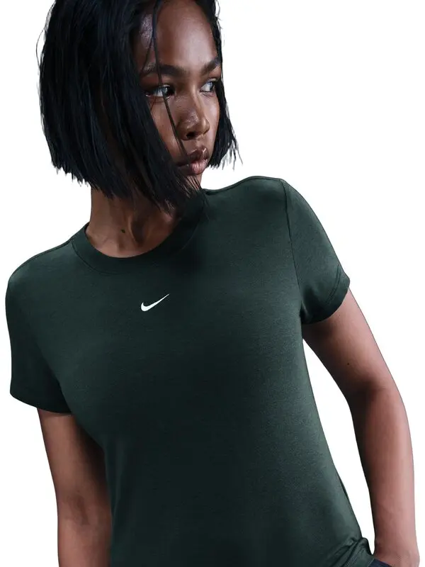 Nike Sportswear Chill Knit T-shirt - Green