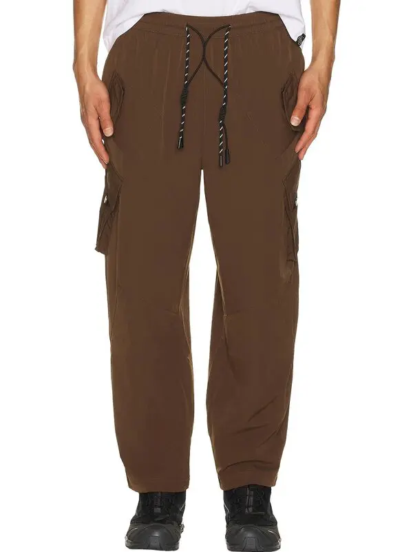 STUDENTS GOLF Wilcox Nylon Pants - Brown