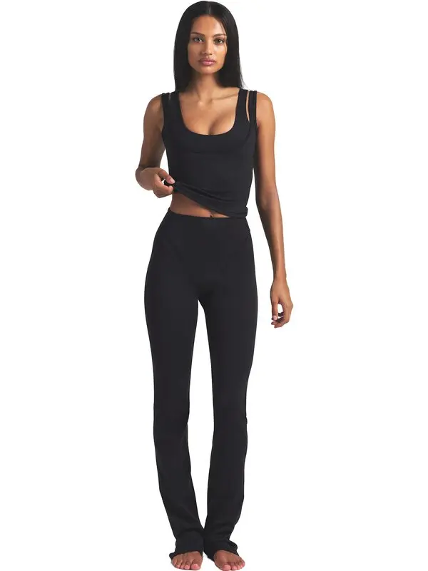 Nike Skims Matte High-waisted V-panel Straight Leggings - Black