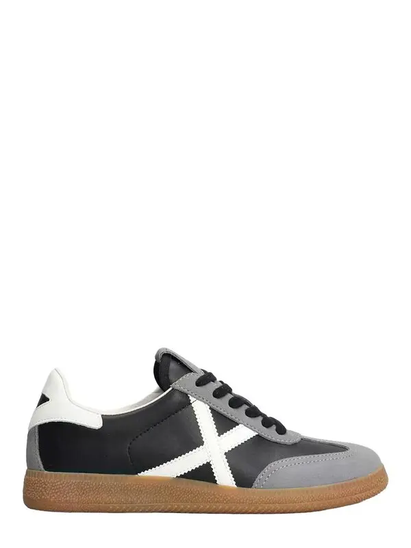 MUNICH Barru Cross-detail Sneakers - Black